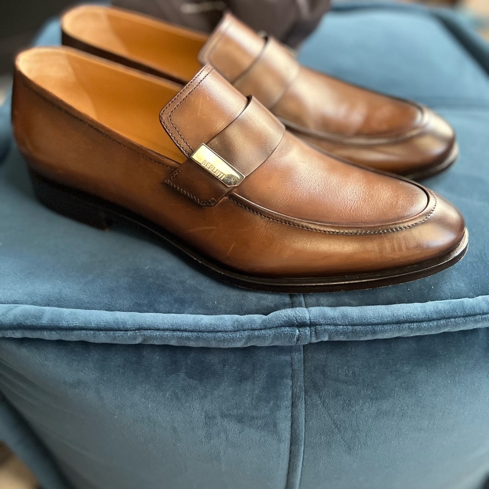 Berluti Loafers In Excellent Condition. Size 8 - Gem
